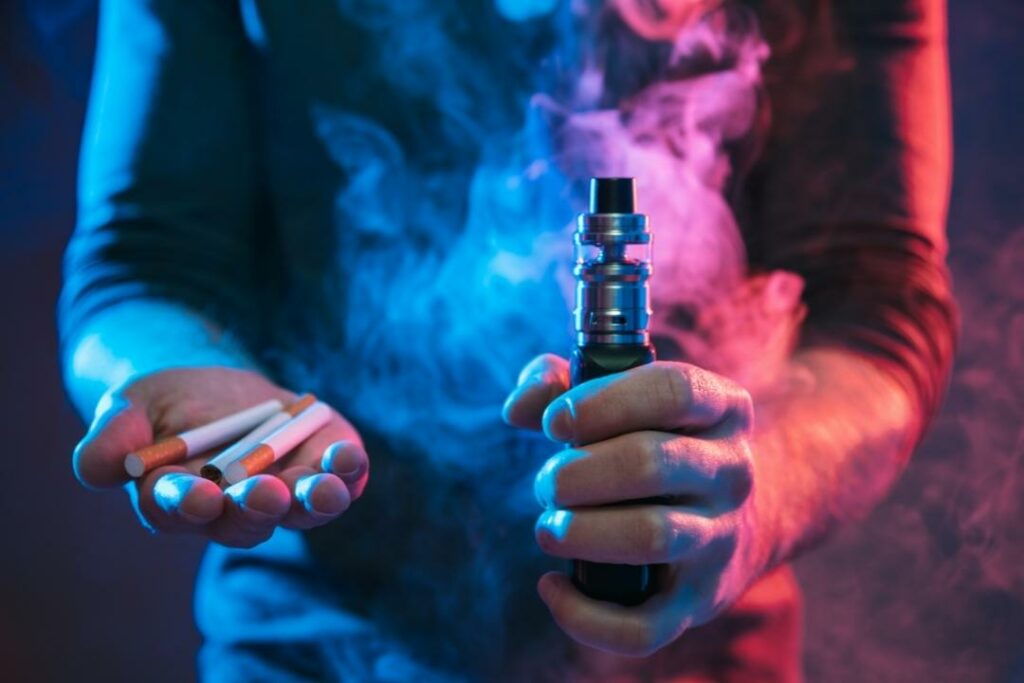 Lebih Bahaya Vape atau Rokok Bagi Kesehatan?